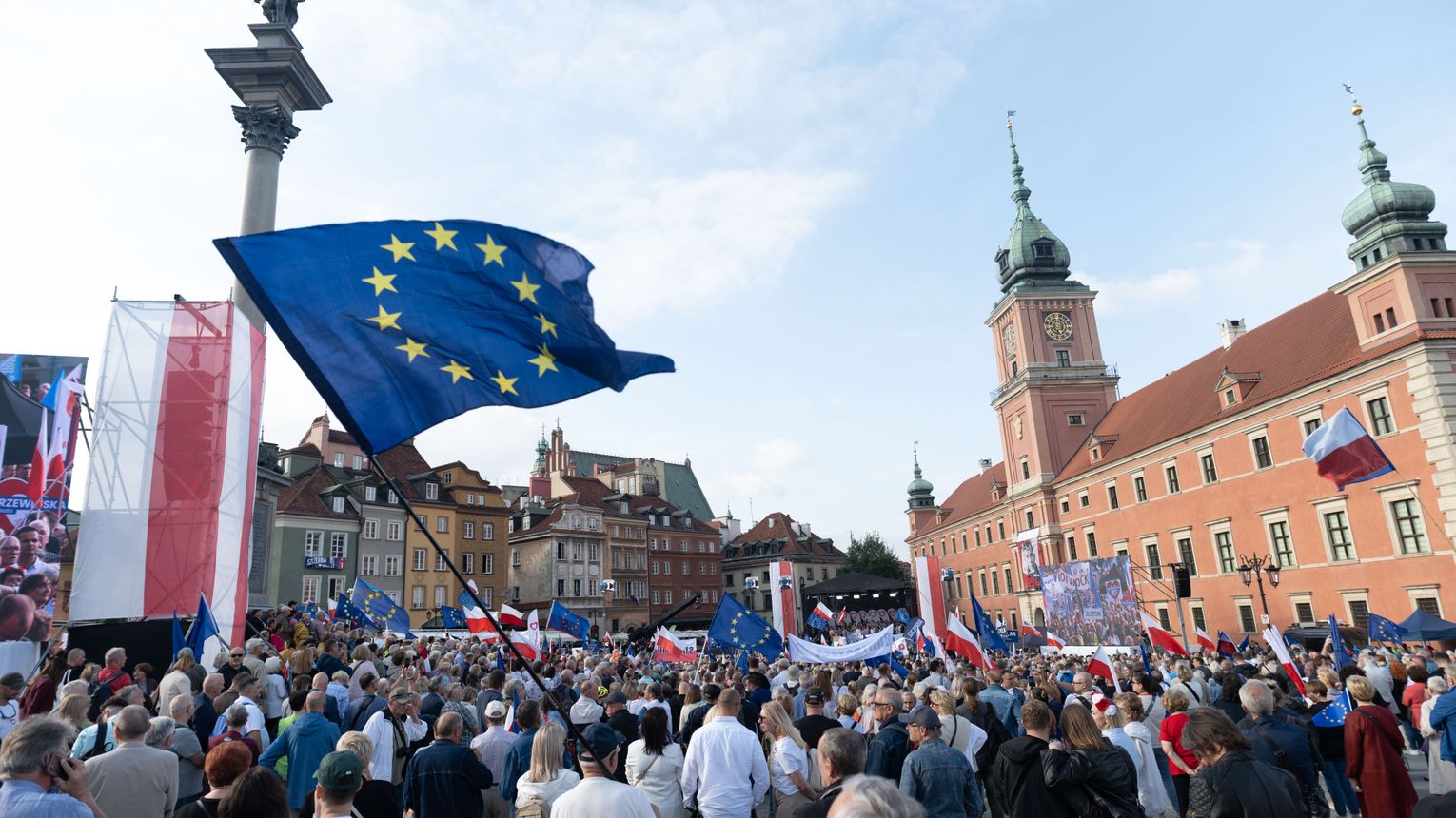 Wybory europejskie w Warszawie. Kto wygrał? Kto przegrał? Jak głosowały dzielnice?